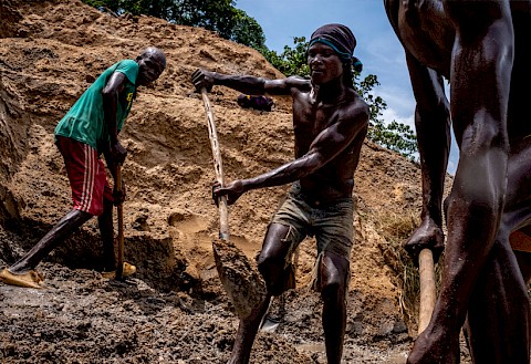Artisanal Miners | Southern Africa Trust | Knowledge Hub